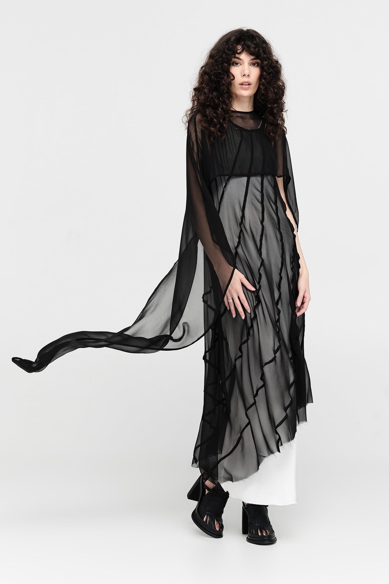 Wisp Cape - Black in Black - Taylor