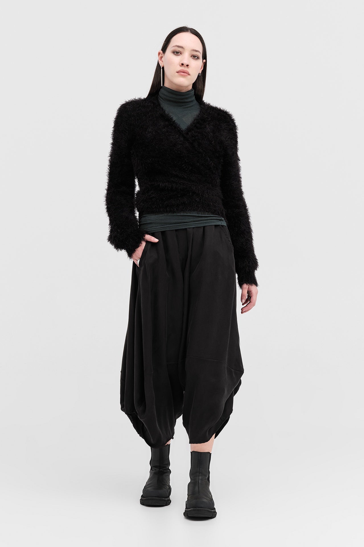 Sweep Cardi - Black in Black - Taylor